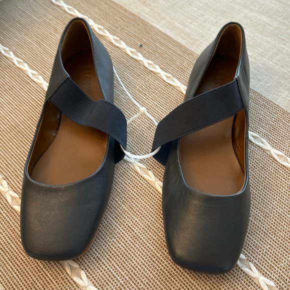 Blondo | Shoes | New Without Box Blondo Brielle Water Resistant Leather ...